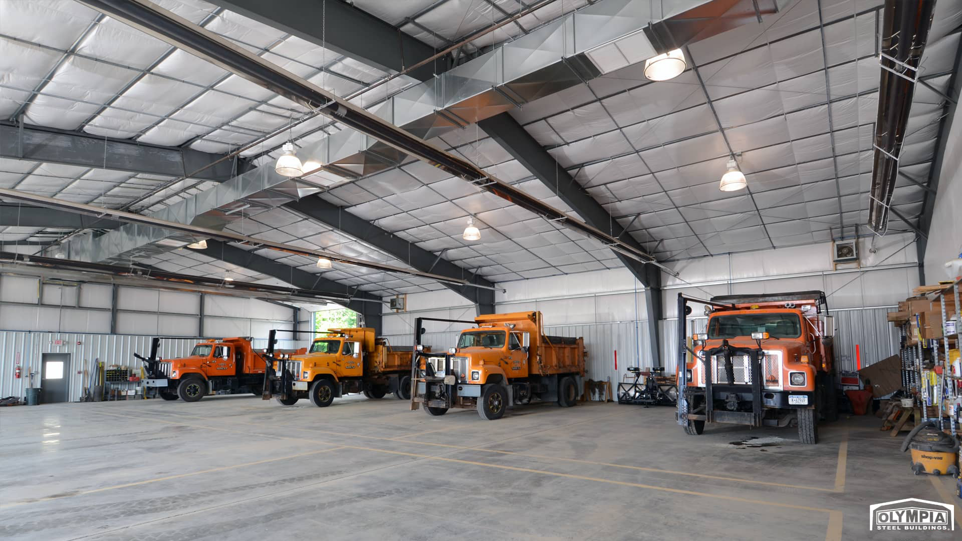 Truck Garages with Clear-Span Interior Access